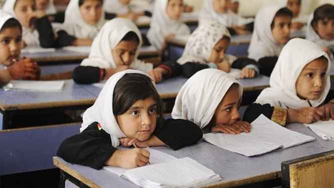 An Afghan writer girl with a dream of freedom for her country