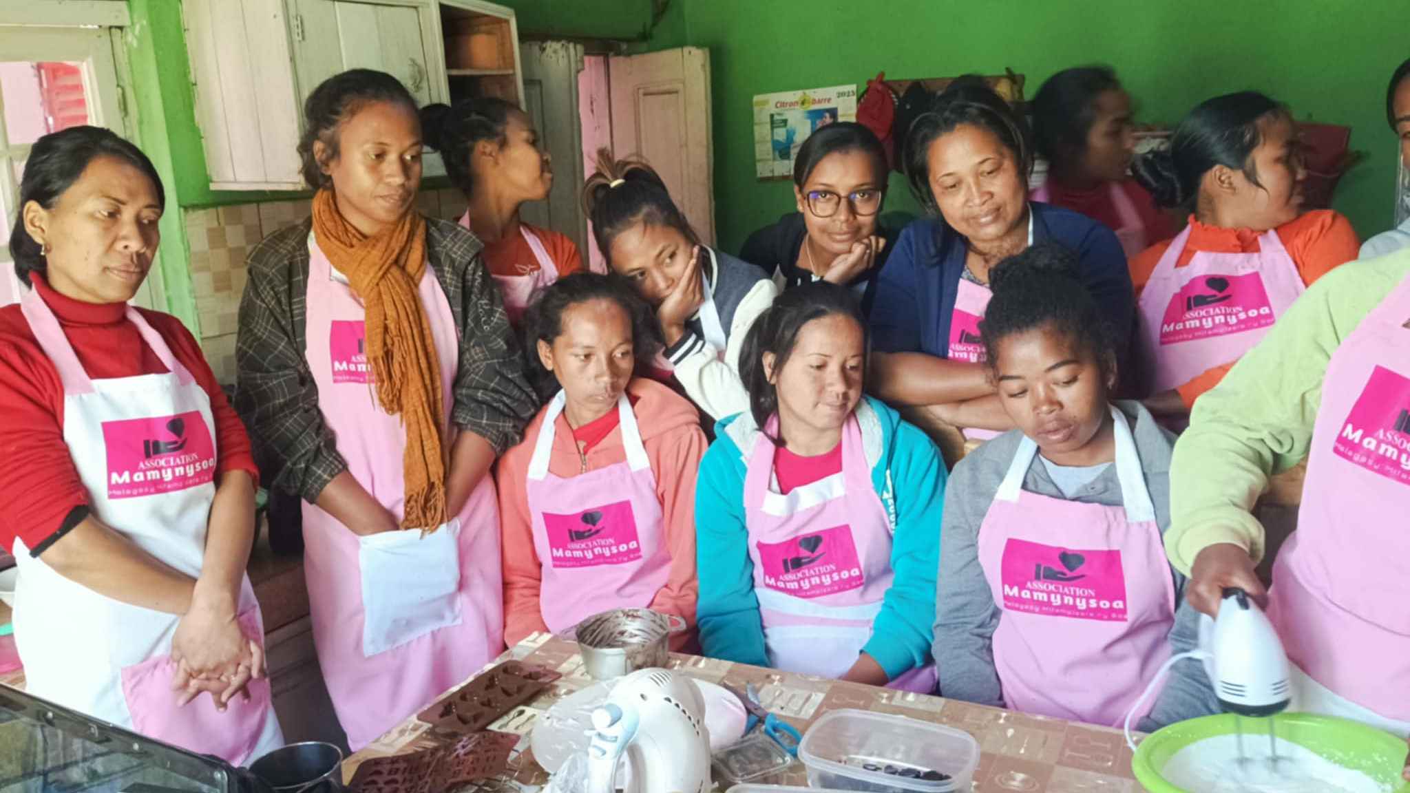 Level Up Screen Time, Empowering Women Through Internet Literacy