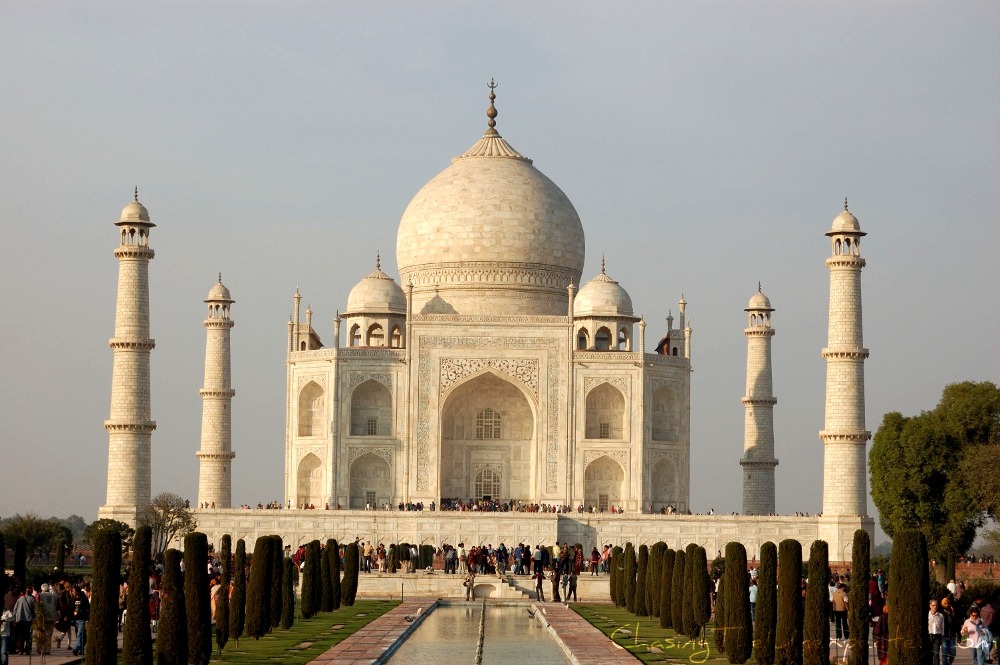 Explore Taj Mahal with Pink City